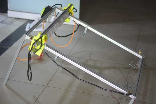 Solar Cleaner Robot Project Using Arduino | MULTAN ELECTRONICS